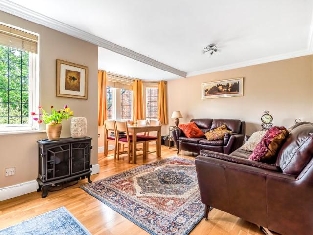 2 bedroom apartment to rent