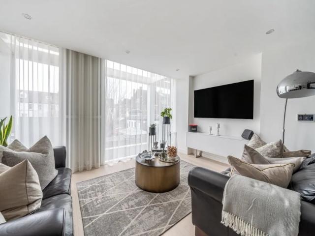 2 bedroom apartment to rent