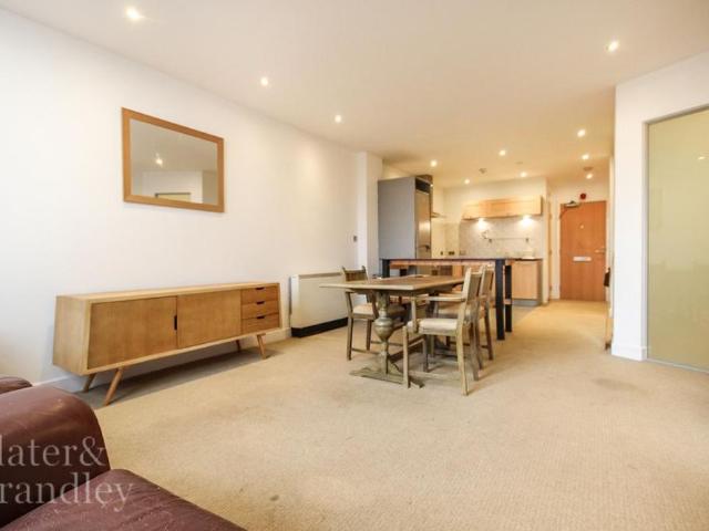 2 bedroom apartment to rent