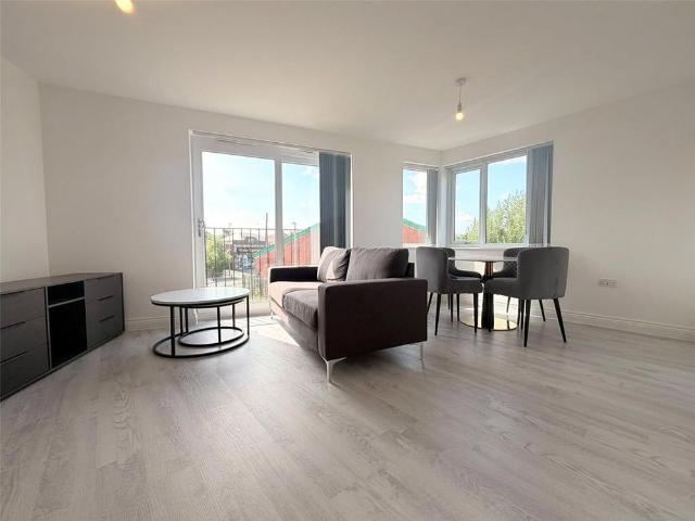 2 bedroom apartment to rent