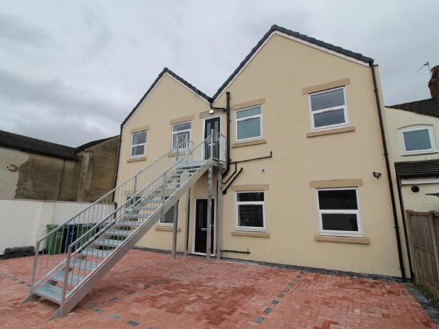 2 bedroom apartment to rent