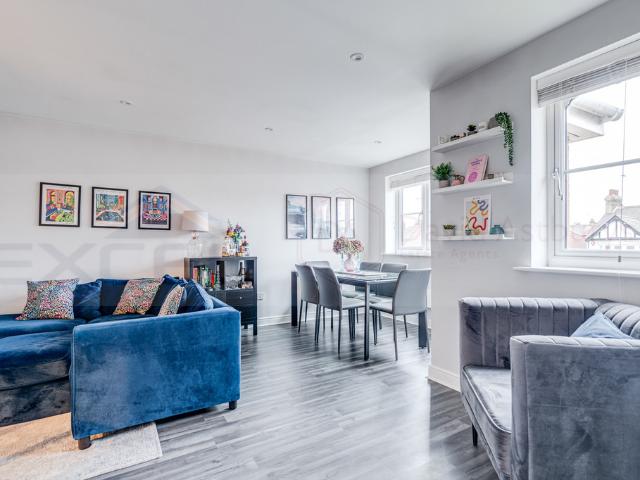 2 bedroom apartment to rent