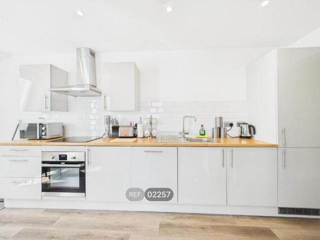 2 bedroom apartment to rent