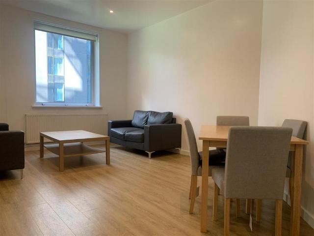 2 bedroom apartment to rent