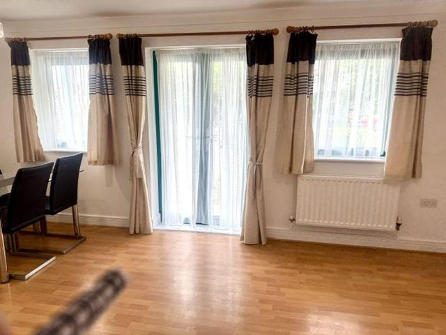 2 bedroom apartment to rent