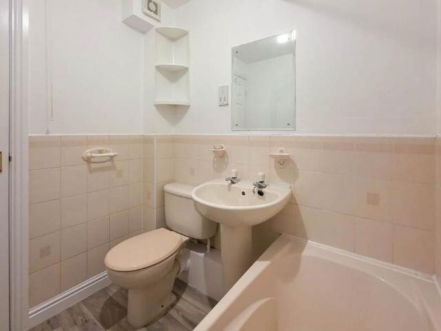 2 bedroom apartment to rent