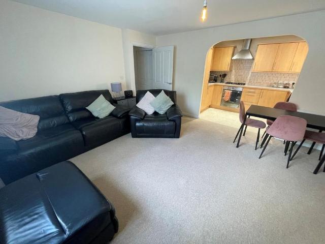 2 bedroom apartment to rent