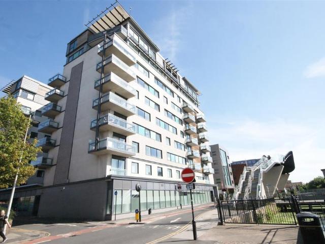 2 bedroom apartment to rent