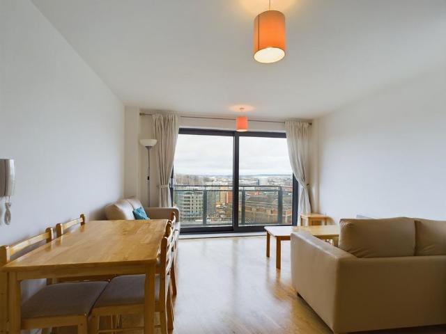 2 bedroom apartment to rent