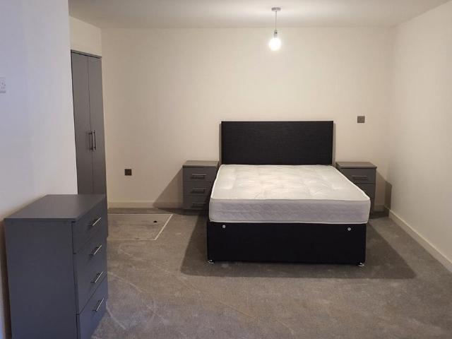 2 bedroom apartment to rent