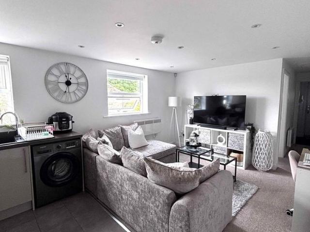 1 bedroom apartment to rent