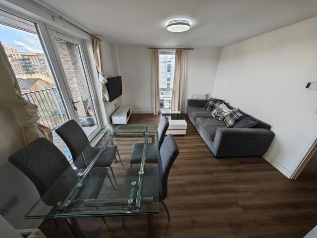 2 bedroom apartment to rent