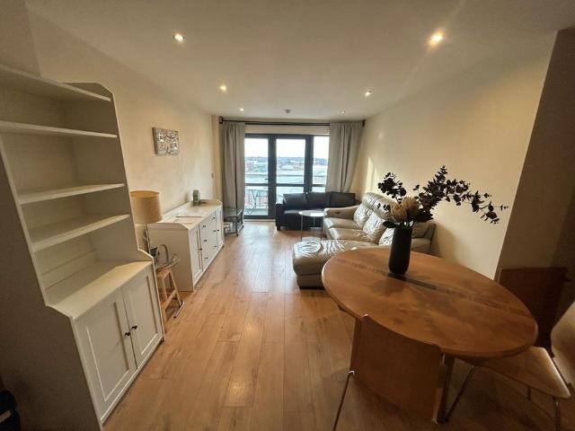 2 bedroom apartment to rent