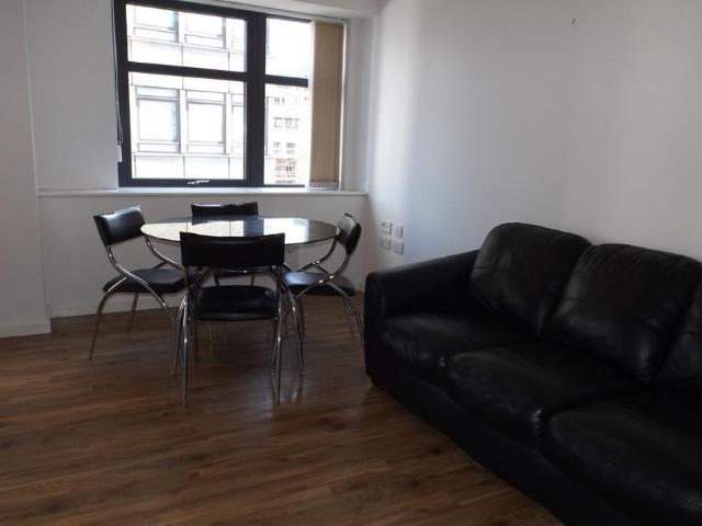 2 bedroom apartment to rent