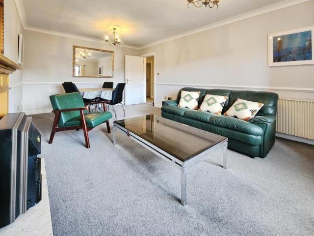 2 bedroom apartment to rent
