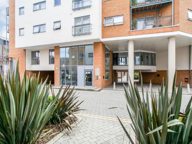 2 bedroom apartment to rent