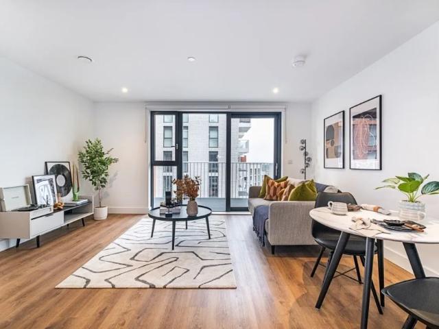 2 bedroom apartment to rent