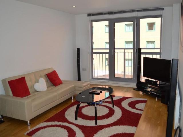 2 bedroom apartment to rent