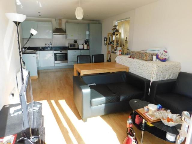 2 bedroom apartment to rent