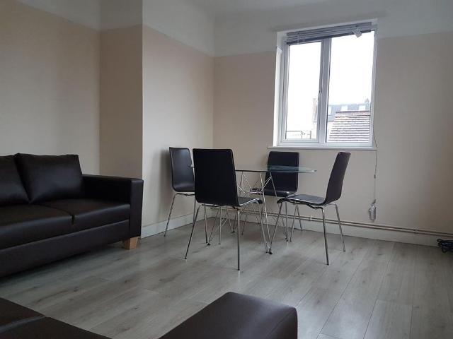2 bedroom apartment to rent