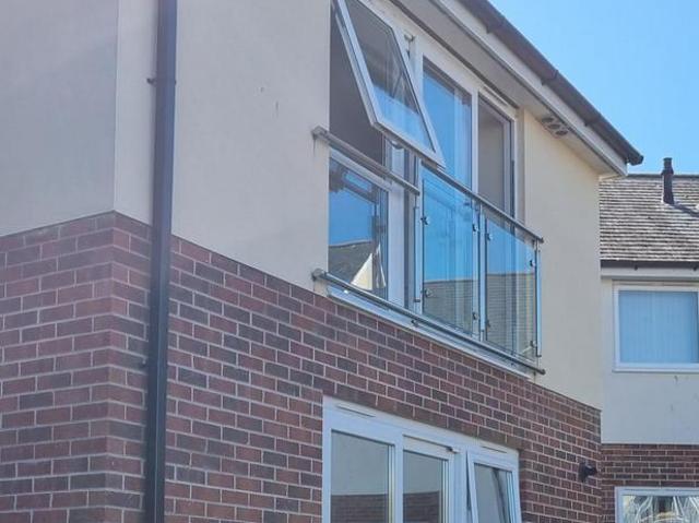 2 bedroom apartment to rent