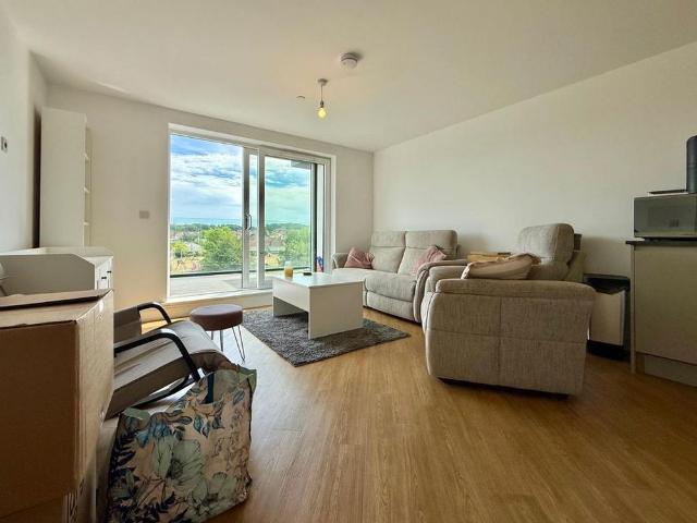 2 bedroom apartment to rent