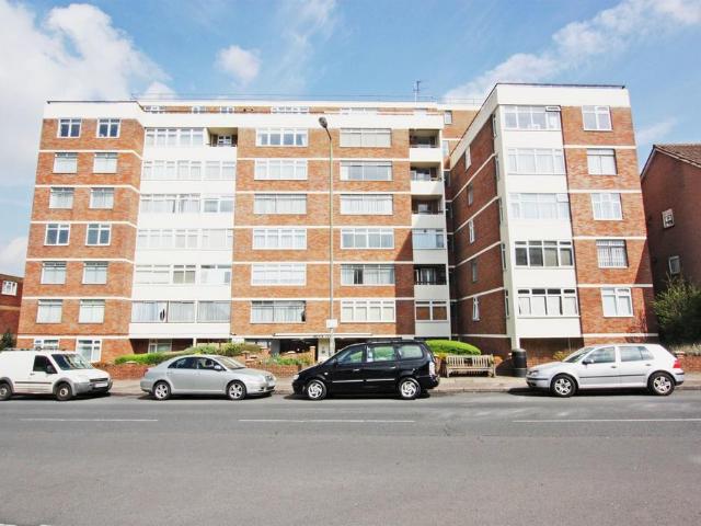 2 bedroom apartment to rent
