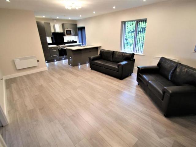 2 bedroom apartment to rent