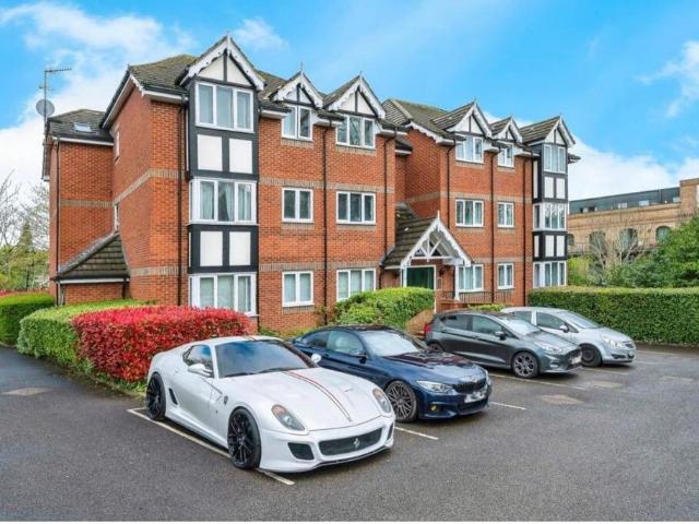 2 bedroom apartment to rent