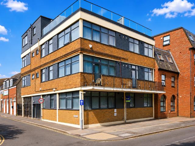 2 bedroom apartment to rent