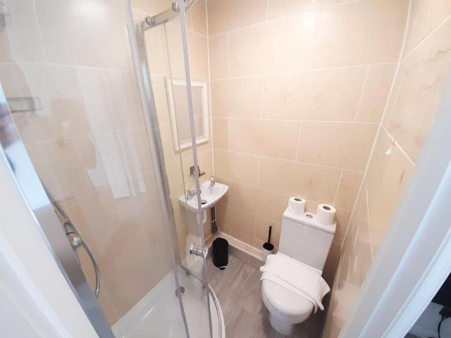 2 bedroom apartment to rent
