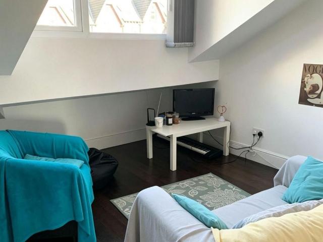 2 bedroom apartment to rent