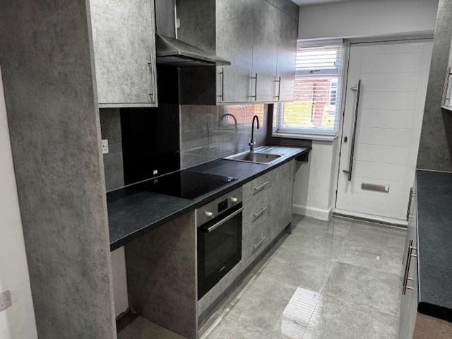 2 bedroom apartment to rent