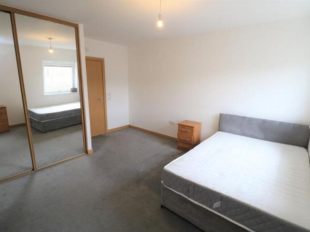 2 bedroom apartment to rent