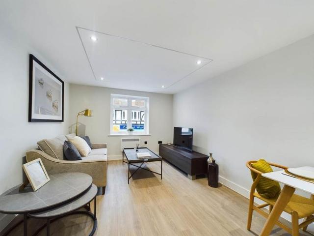 2 bedroom apartment to rent