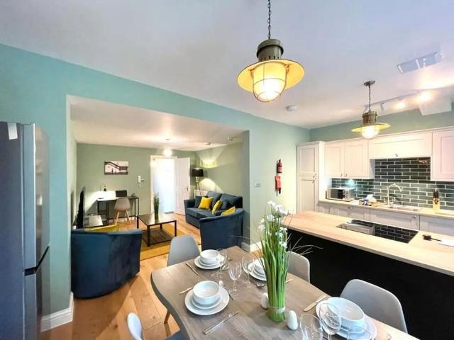 2 bedroom apartment to rent