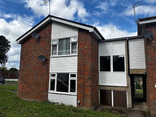 2 bedroom apartment to rent