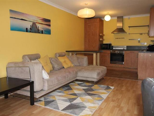 2 bedroom apartment to rent
