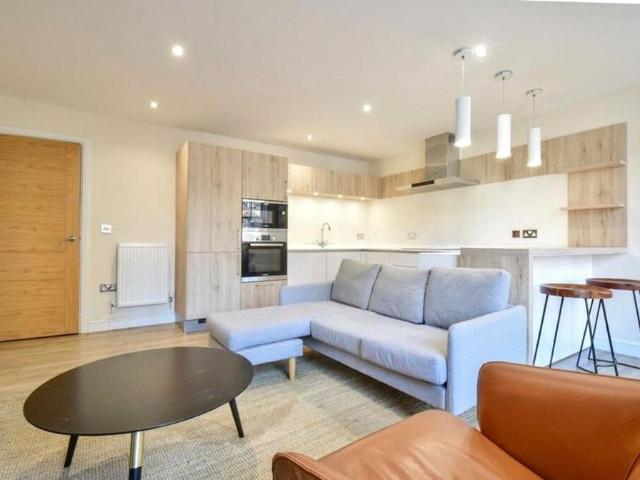 2 bedroom apartment to rent