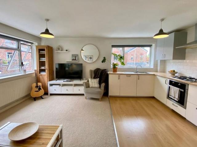 2 bedroom apartment to rent