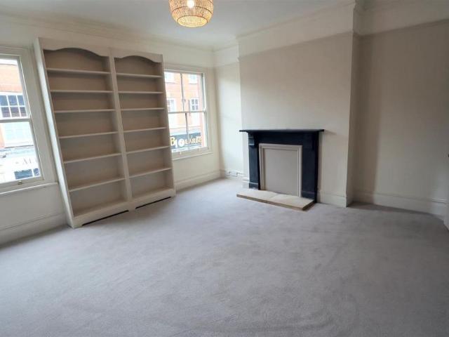 2 bedroom apartment to rent