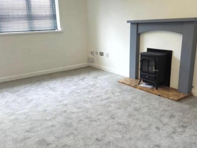 2 bedroom apartment to rent