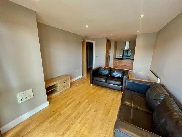2 bedroom apartment to rent