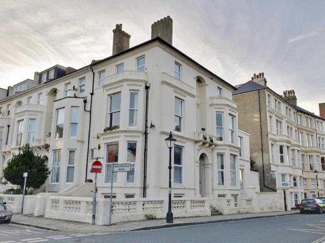 2 bedroom apartment to rent