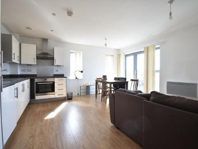 2 bedroom apartment to rent