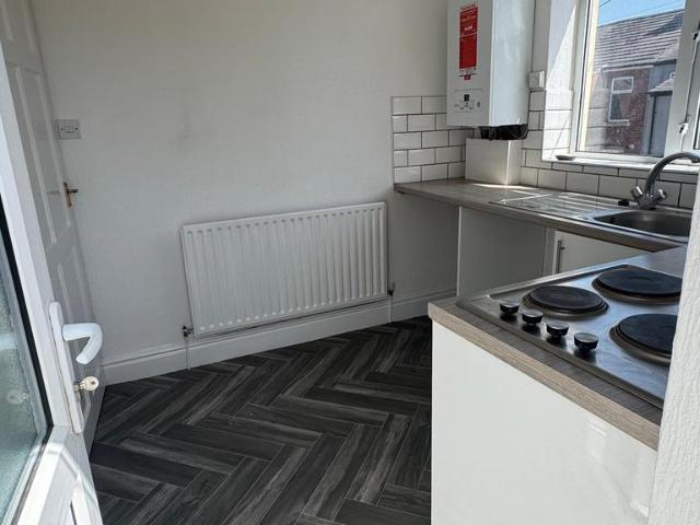 2 bedroom apartment to rent