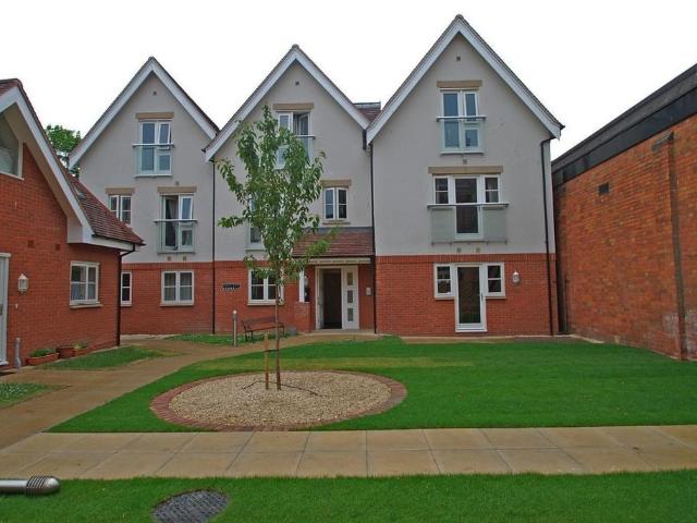 2 bedroom apartment to rent