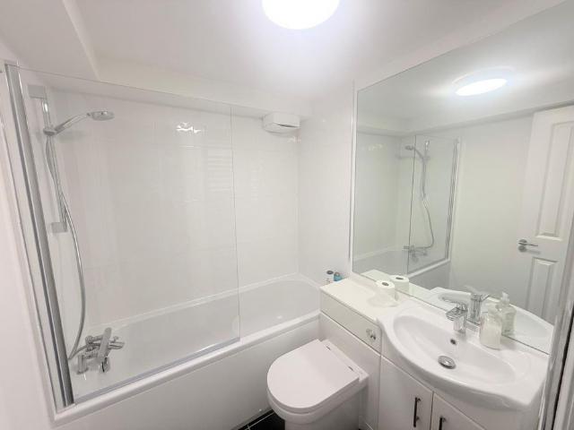 2 bedroom apartment to rent