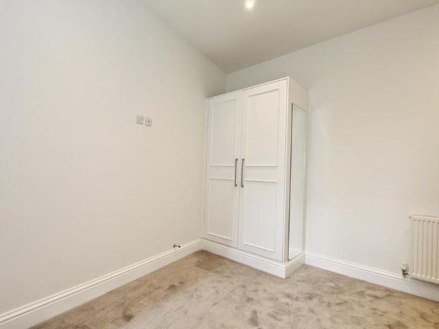 2 bedroom apartment to rent