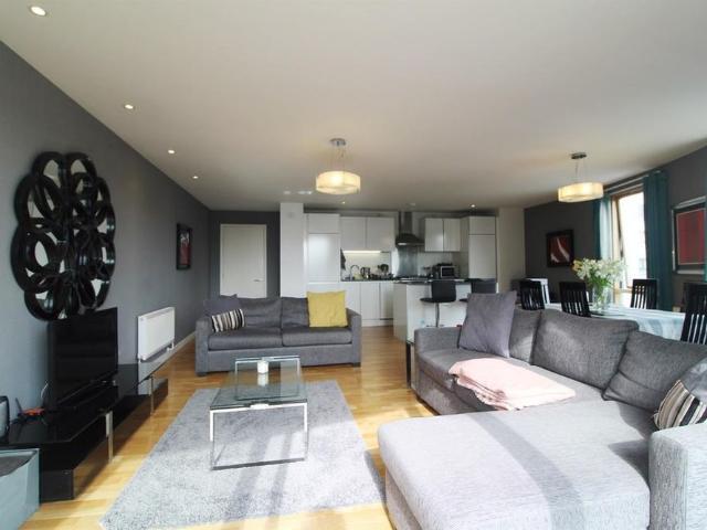 2 bedroom apartment to rent